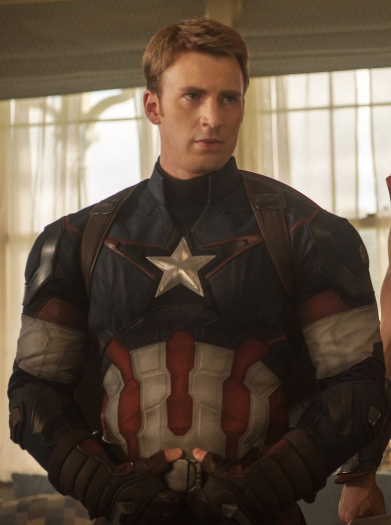 Friday Movie Pile & Pictures of Chris Evans As Captain America ...